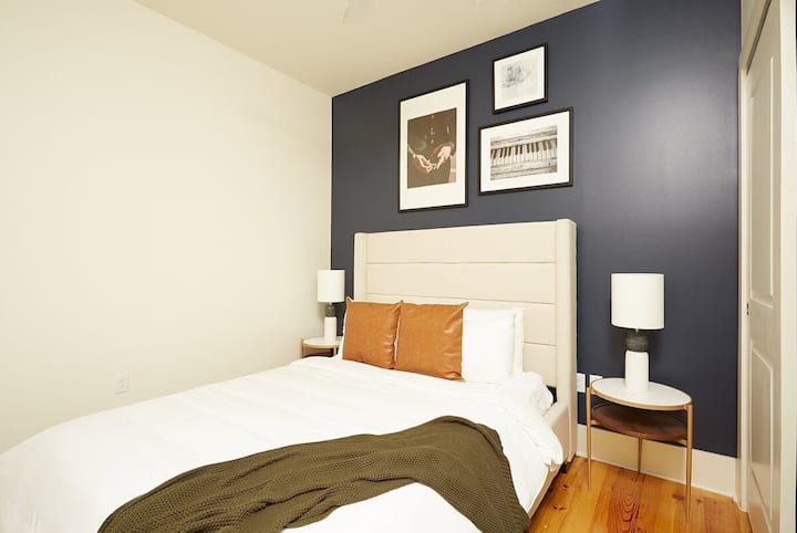 Heart Of Cbd: 3 Apartments | Jackson Square-1.1 Mi - New Orleans, LA