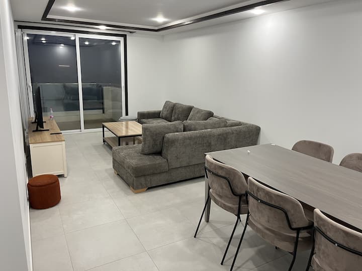 Appartement Moderne Proche De Toute Commodité - Oran