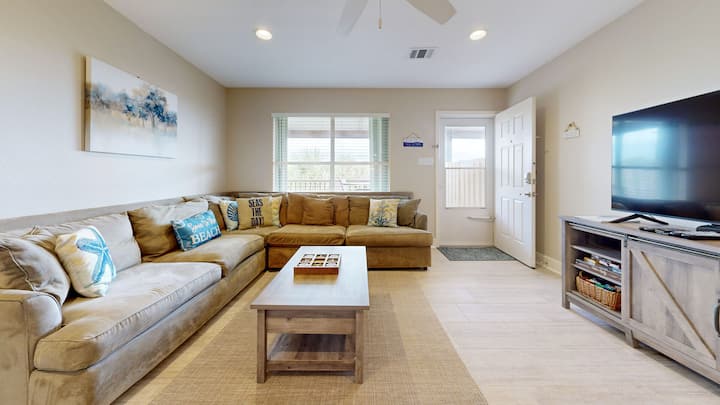 Lpc4a Shared Pool, Charcoal Grill, Garage Access - Port Aransas Beach, TX