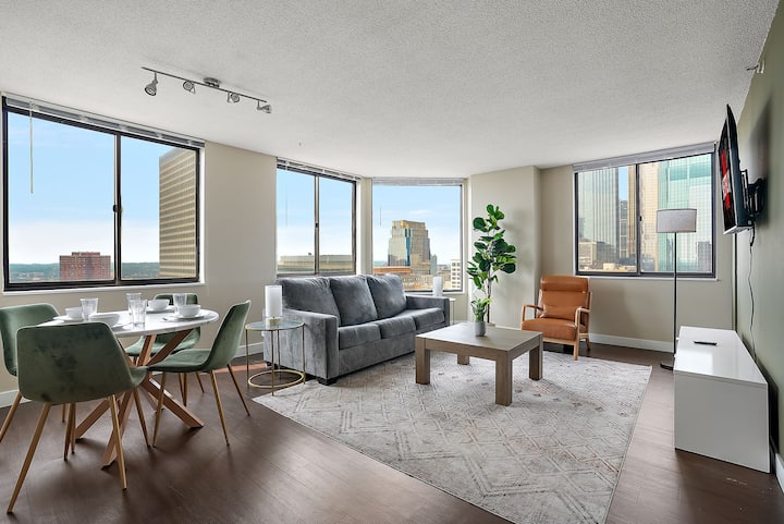 City Center Condo With Pool • Gym • Free Parking - Marais poitevin