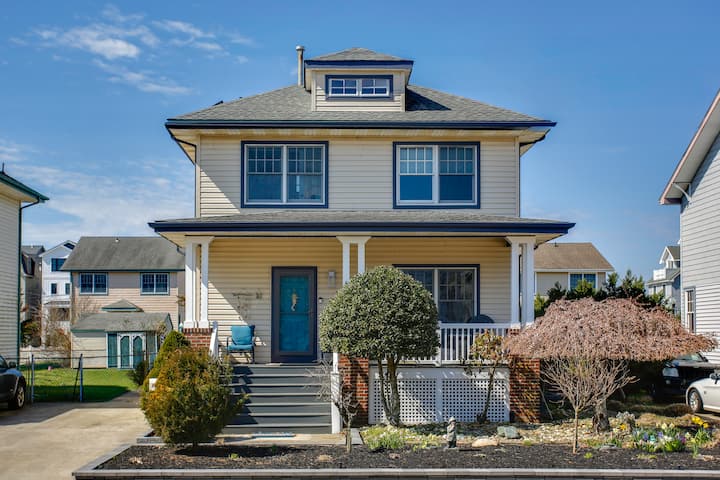 1 Mi To Steel Pier: Spacious Home W/ Private Yard! - Atlantic City, NJ