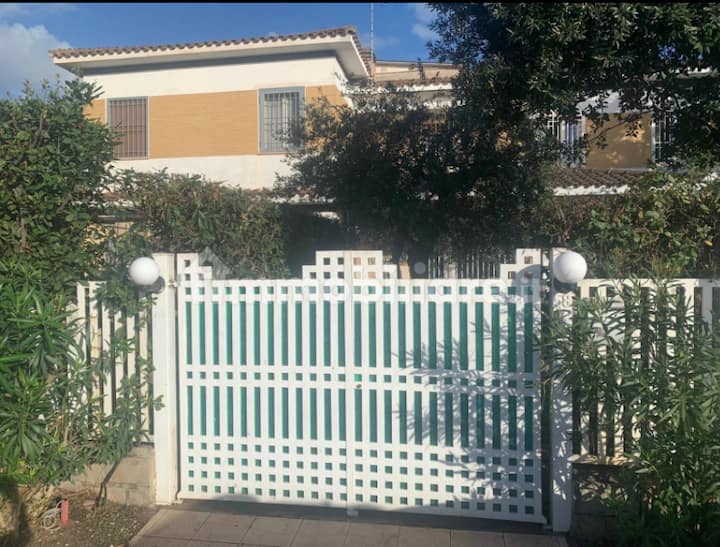 Bellissima Villa…a 20 Metri Dal Mare - Terracina