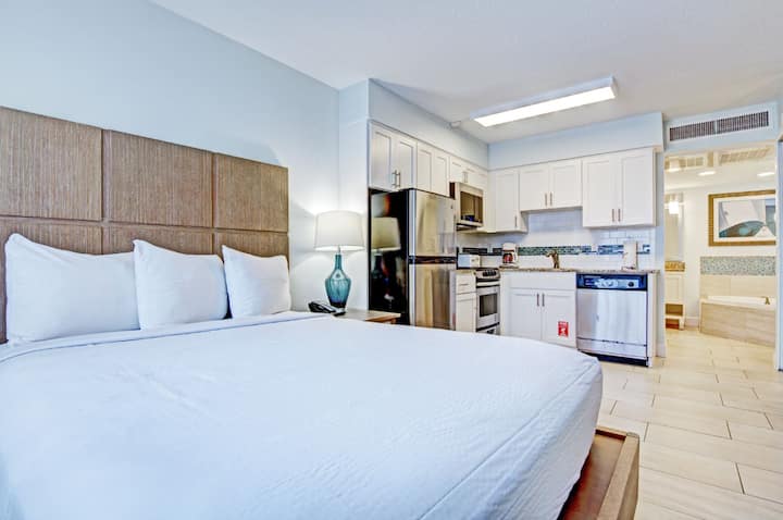 Daytona Beach Grand Seas Resort - Ocean View St 2b - Daytona Beach, FL