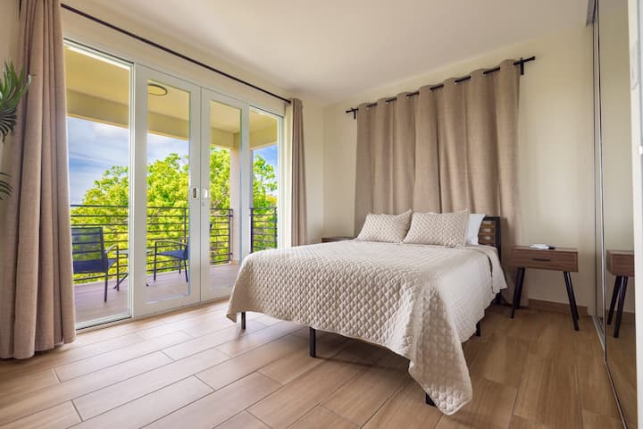 Castillo View Suite #5 Private Balcony View - Aguadilla