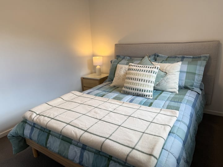 Naughten Ave Apartment - Armidale