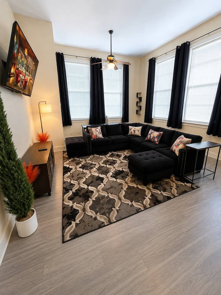 Lux In The Lofts Near The Heart Of Clemson - Clemson