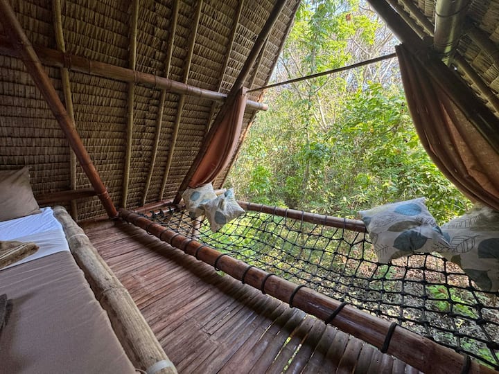 Escape To A Lush, Tropical Jungle Treehouse Design - Coron