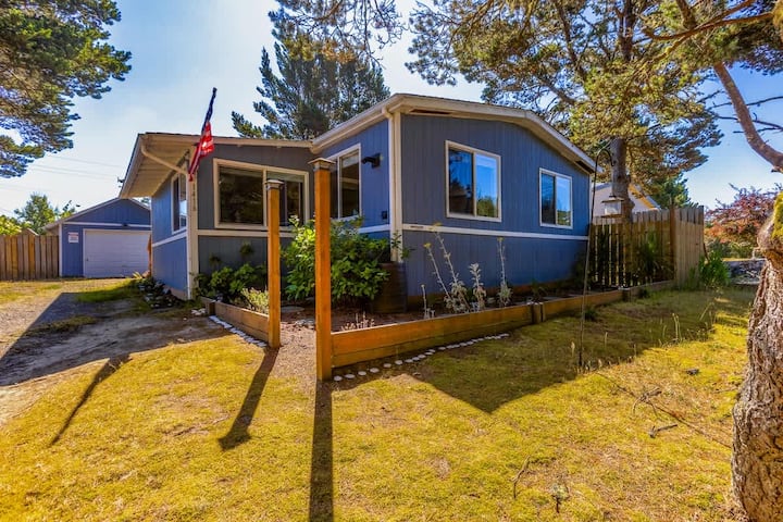 2br Coastal Retreat | Fenced Yard | Fire Pit - Grayland Beach State Park, Grayland