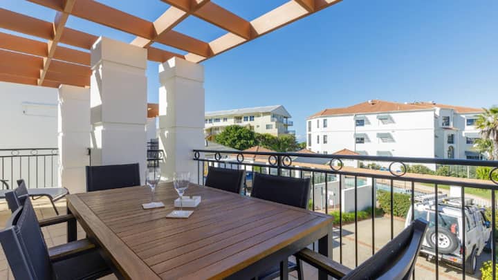 Two Bedroom Townhouse With Balcony - Yamba