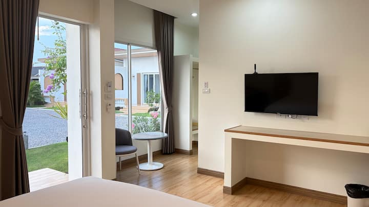 Cozy Superior King, Garden, 3km. To Walking Street - Prachuap Khiri Khan