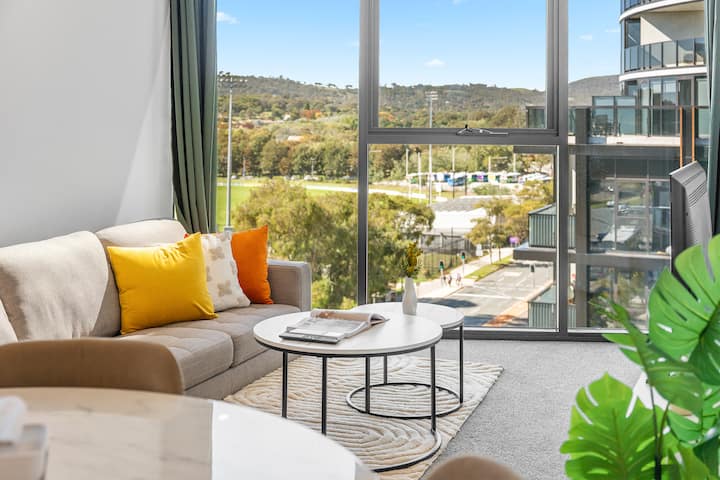 @Modern 2br Apt | Near Hospital | Pool & Parking - Canberra