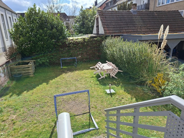 Möbelierte 2-zimmer Wohnung Mit Balkon & Garten - Osnabrück