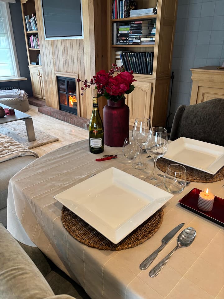 Ruime Stijlvolle Woning Met Suite Kamer En Tuin - Maldegem