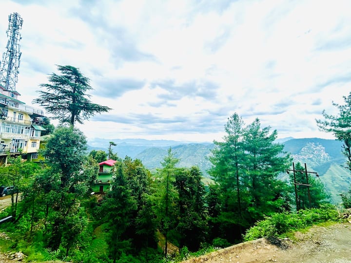 Entire Building | 9br Valley View | Upto 18 Guests - Shimla