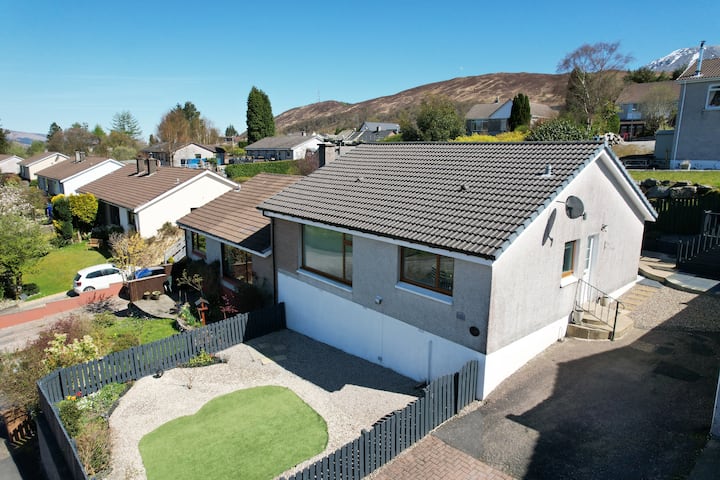 Modern 3 Bedroom Highland Retreat In Fort William - Glencoe