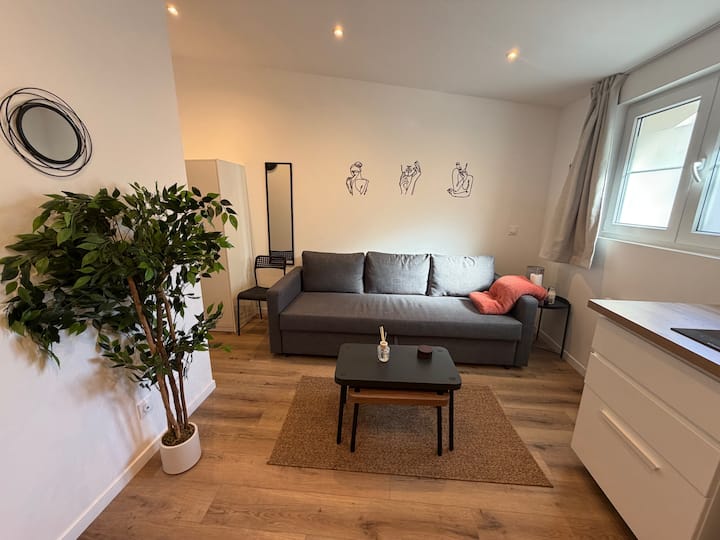 Studio Cosy. Villejust - Les Ulis