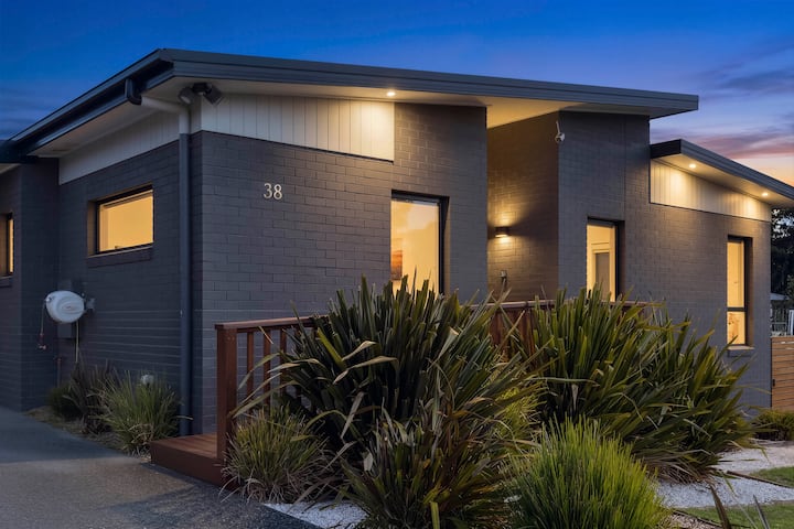 Spacious Retreat - Peaceful Living Near Hobart Cbd - Hobart