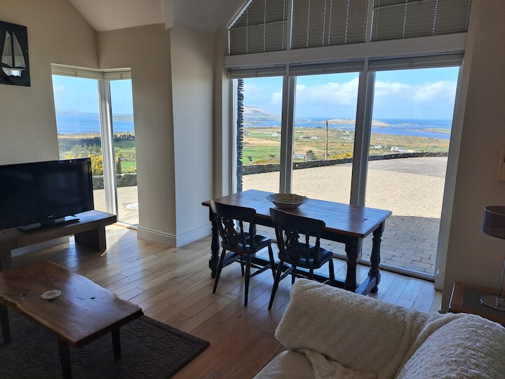 New One Bed Apartment With Panoramic Sea Views - Ireland