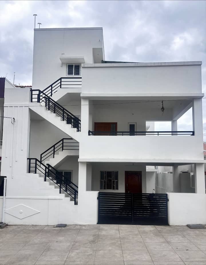 Cozy Homestay Near Attractions, Peaceful Stay - Mettupalayam