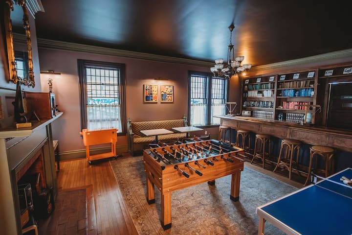 Exclusive Hideaway Inn Buyout | 24 Rooms | Lenox - Lee, MA