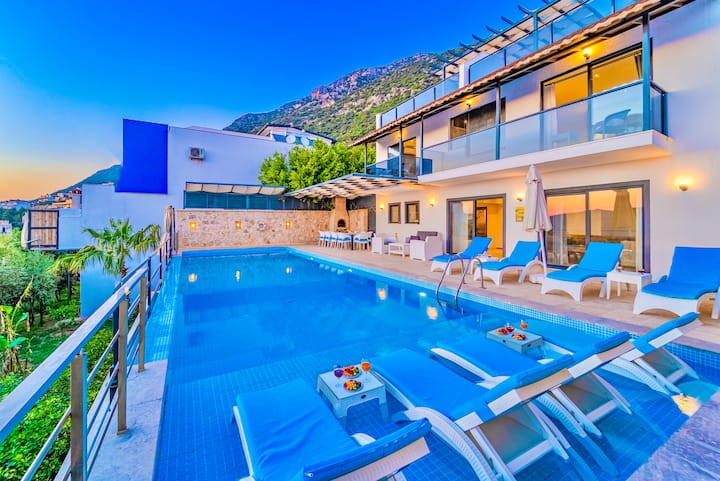 Deniz Ve Doğa Manzaralı 12 Kişi Kapasiteli. - Kalkan
