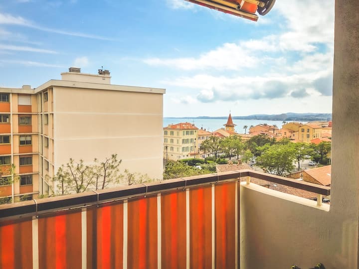 Vue Mer & Balcon, Plage à 100m – Rénové Avec Clim - Cagnes-sur-Mer