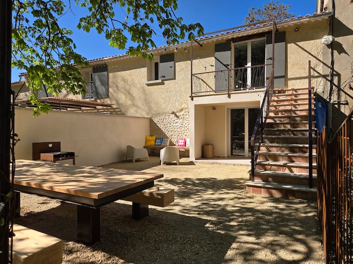Gîte Familial Au Calme Au Cœur De La Provence. - Valensole