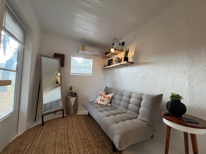It Is A Very Cute Studio With Shared Backyard - Clermont, FL