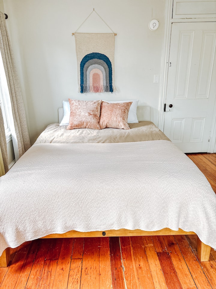 Charming Townhome In The Center Of West Chester - West Chester, PA