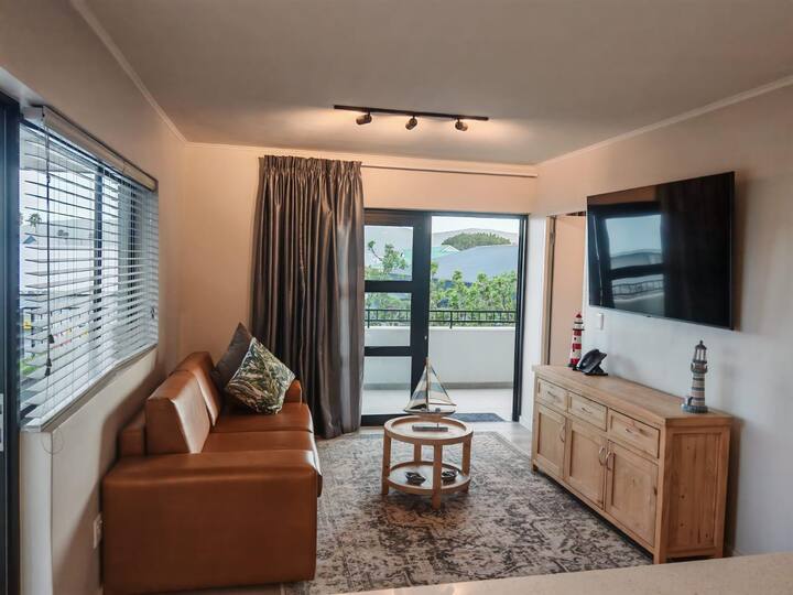 Two Bedroom Luxury Apartment - クニスナ