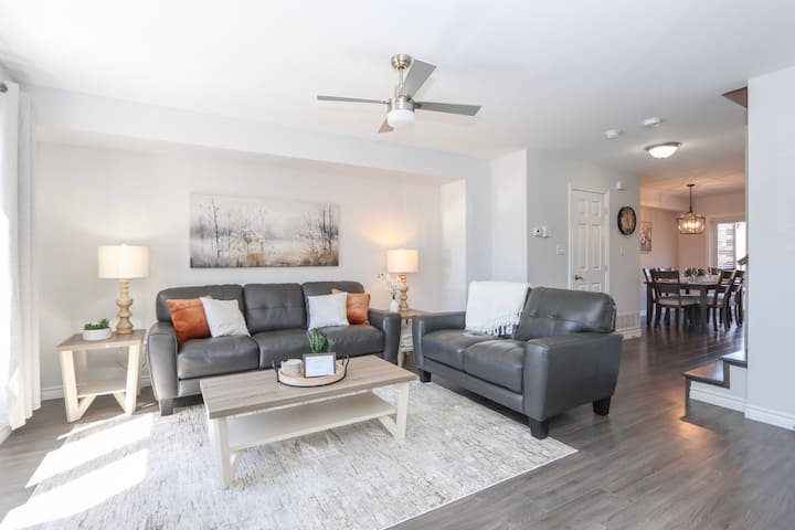 Easy Walk To Hospital -Modern Stay - Greater Sudbury