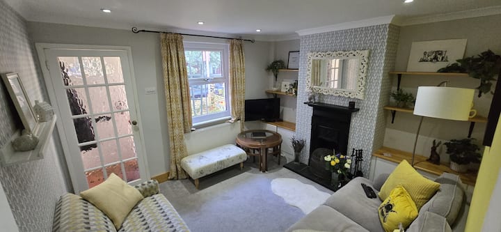 Rent Unique Grays Garden Cottage Retreat. - Crawley