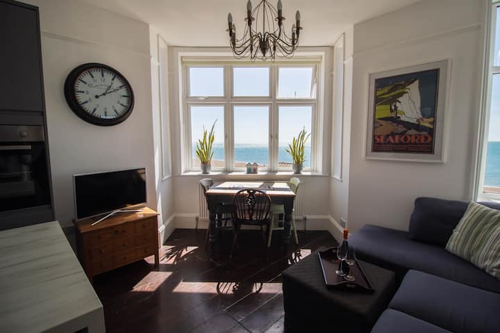 On The Beach Apartment - Seaford