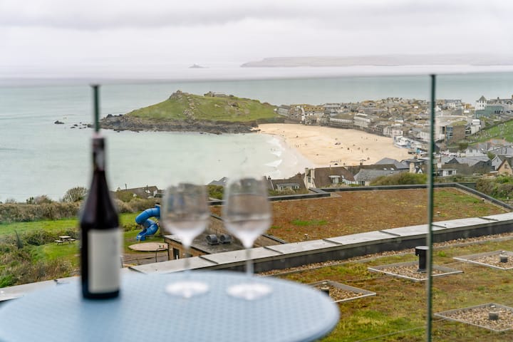 Hidden 8- Bay Apartment - St Ives
