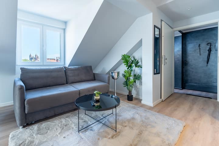 Lit Living: Luxus - Box Spring - Top Floor - Worms