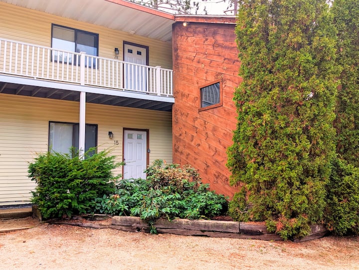 Steps To Settlers Green | 3br, 2 Bath | Fireplace - Conway, NH