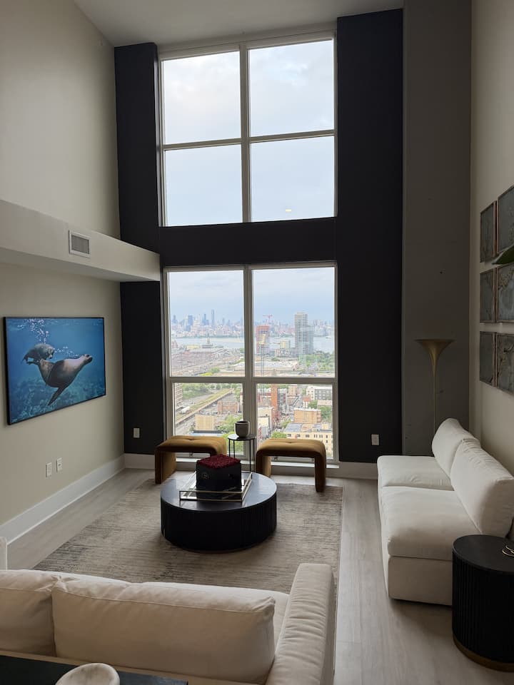 Luxury Duplex Penthouse • Nyc Views • 3br/3ba - Brooklyn, NY