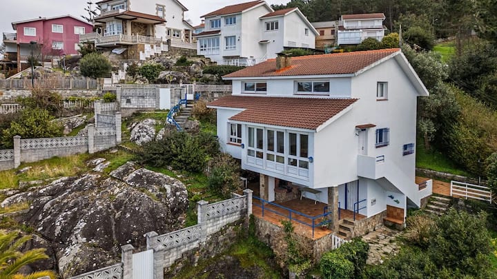 Spectacular House With Sea Views In Laxe - Laxe