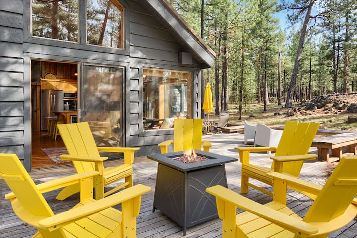 Fire Pit + Bunks | Walk To Glaze Mdw | Sleeps 10 - Black Butte Ranch, OR