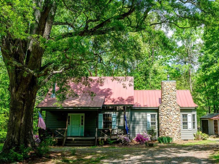 Dickie's Cabin At Adkins Nature Retreat - Camp Snoopy, Fort Mill