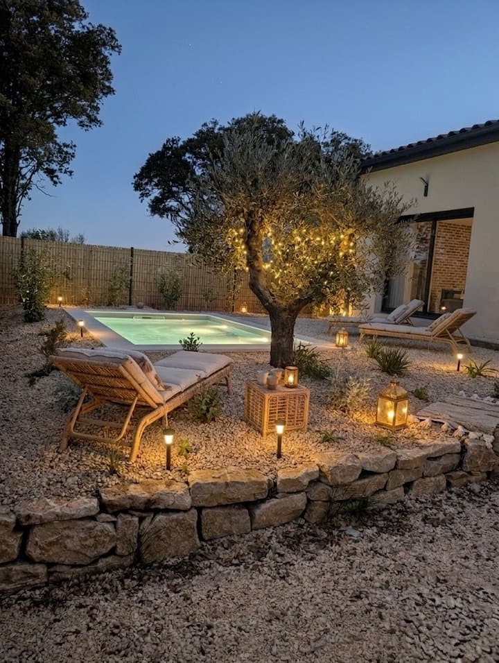 Jardin De Sévigné : Piscine & Brunch - Grignan - Grignan