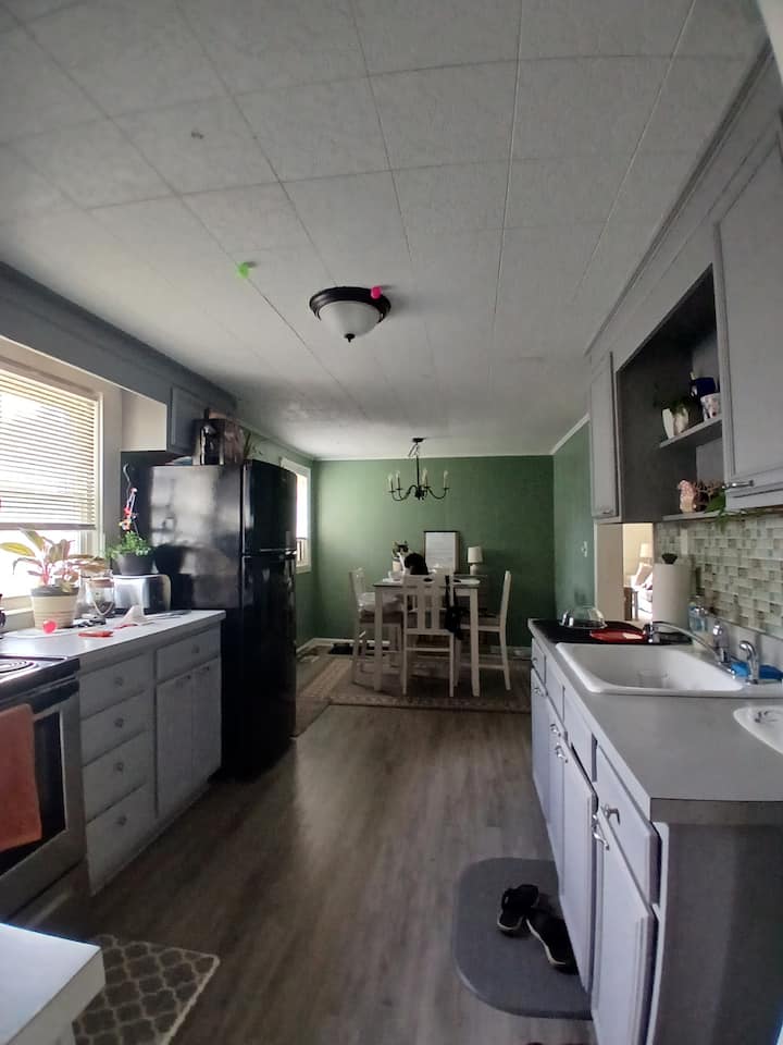 Large 2 Bed Near Crystal Springs & Mineral Mines - Hamburg, NJ