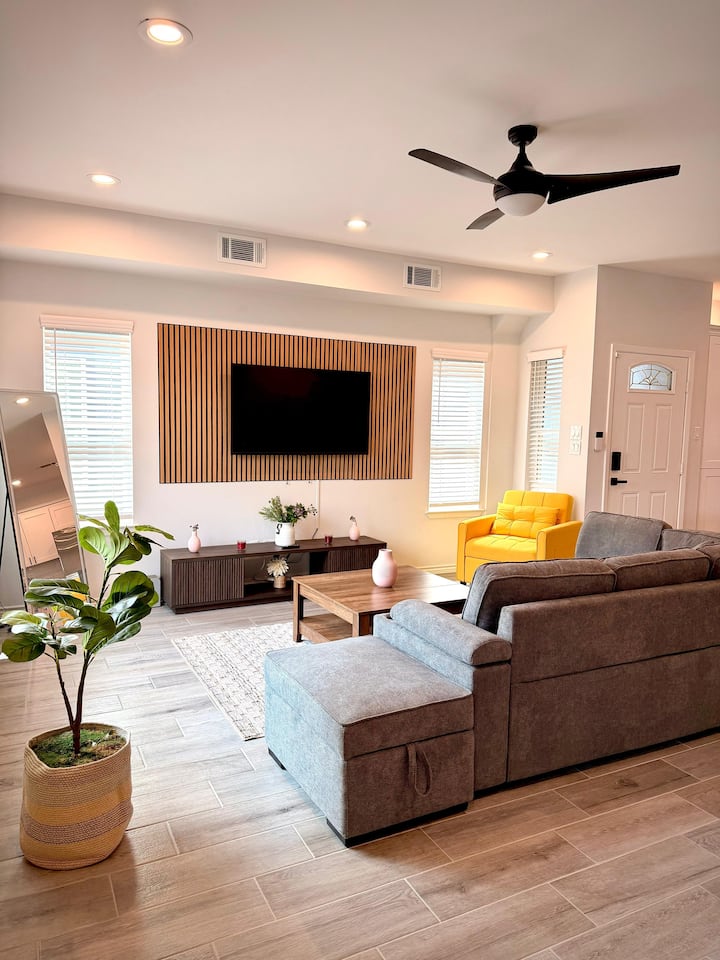 Modern Luxury 3br-fast & Ez Access To Iah&downtown - Houston, TX