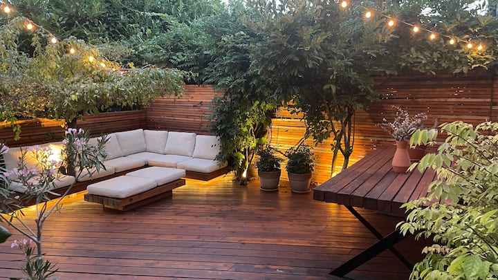 Stylish 2br/2ba |Large Private Patio|near Downtown - Vancouver
