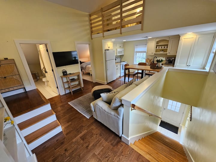 Getaway For 2 In A Quiet Mid Island Neighborhood - Nantucket, MA