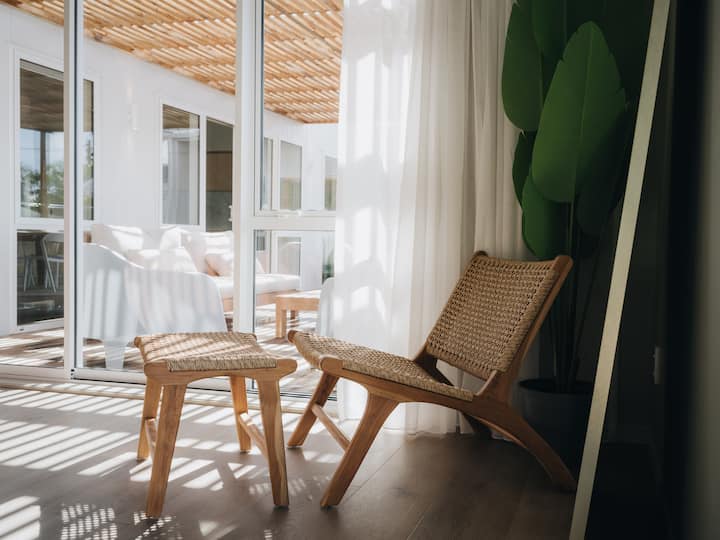 A Modern 5-bedroom Home In The Heart Of Muri Beach - Rarotonga