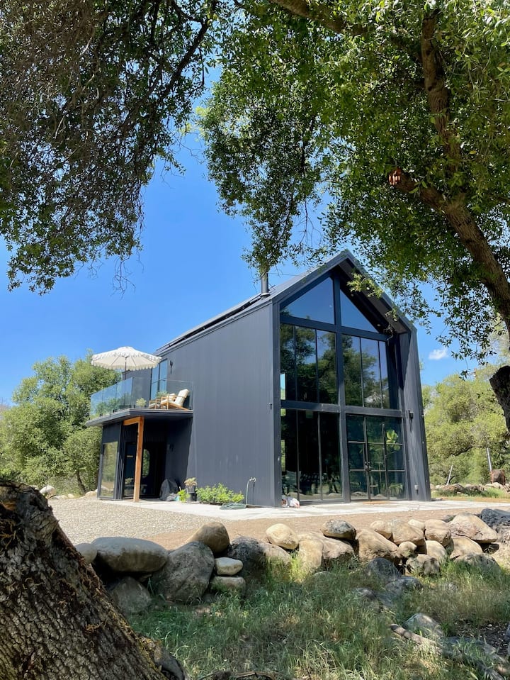 Sequoia Riverfront Hideaway - Sequoia National Park
