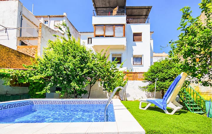Stunning Home In Prado Del Rey - Villamartin