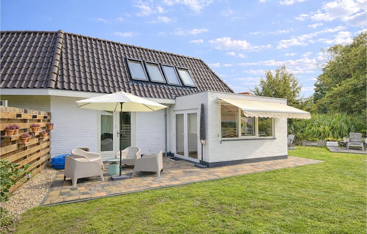 Gorgeous Home In Noordwijk With Wifi - Noordwijk aan Zee