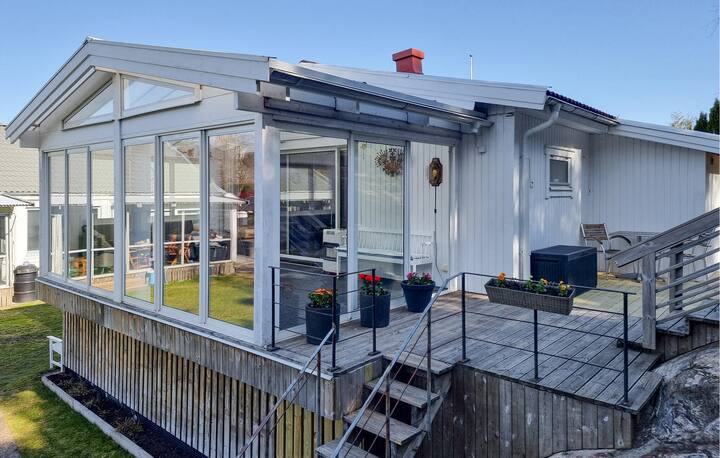Cozy Home In Torslanda With Wifi - Göteborg